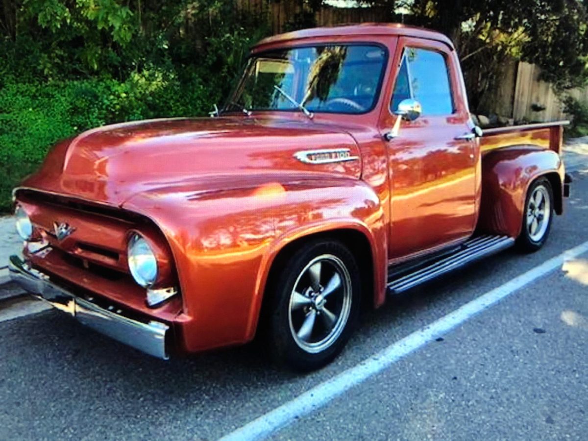 Ford F 100 Red - Classic Mobile Schettler